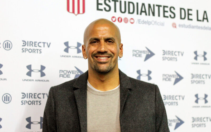 Verón participa en Milán de los premios FIFA The Best | Estudiantes de ...